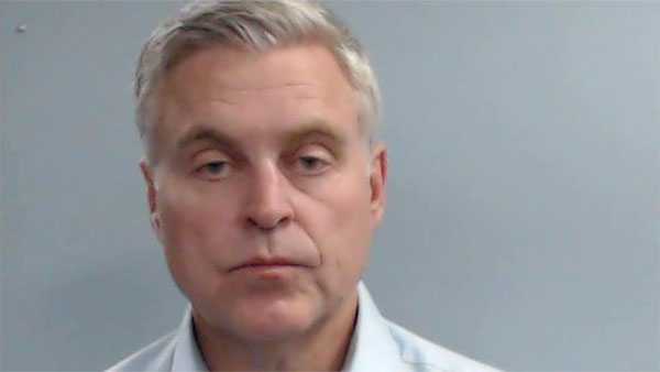 Former Kentucky lawmaker and cabinet official accused of rape