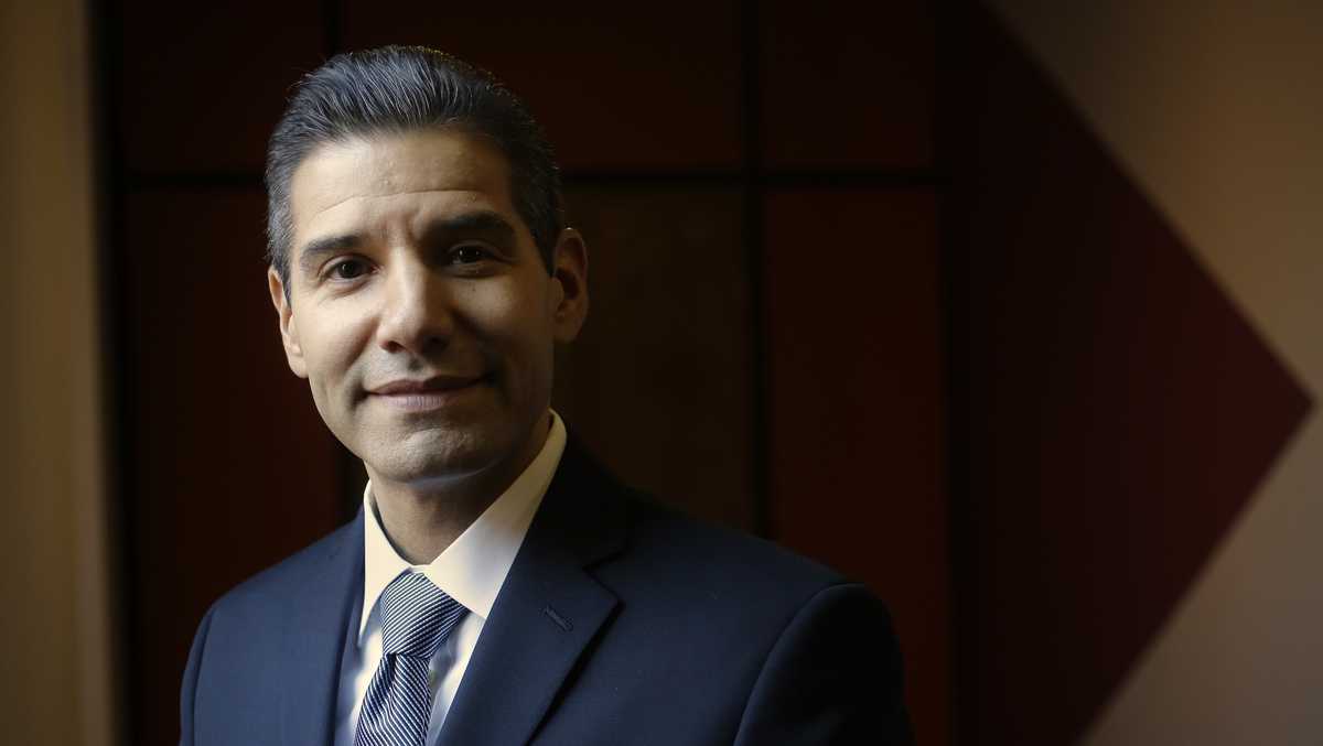 Once a killer, now a CEO: Ex-con works to turn youths around