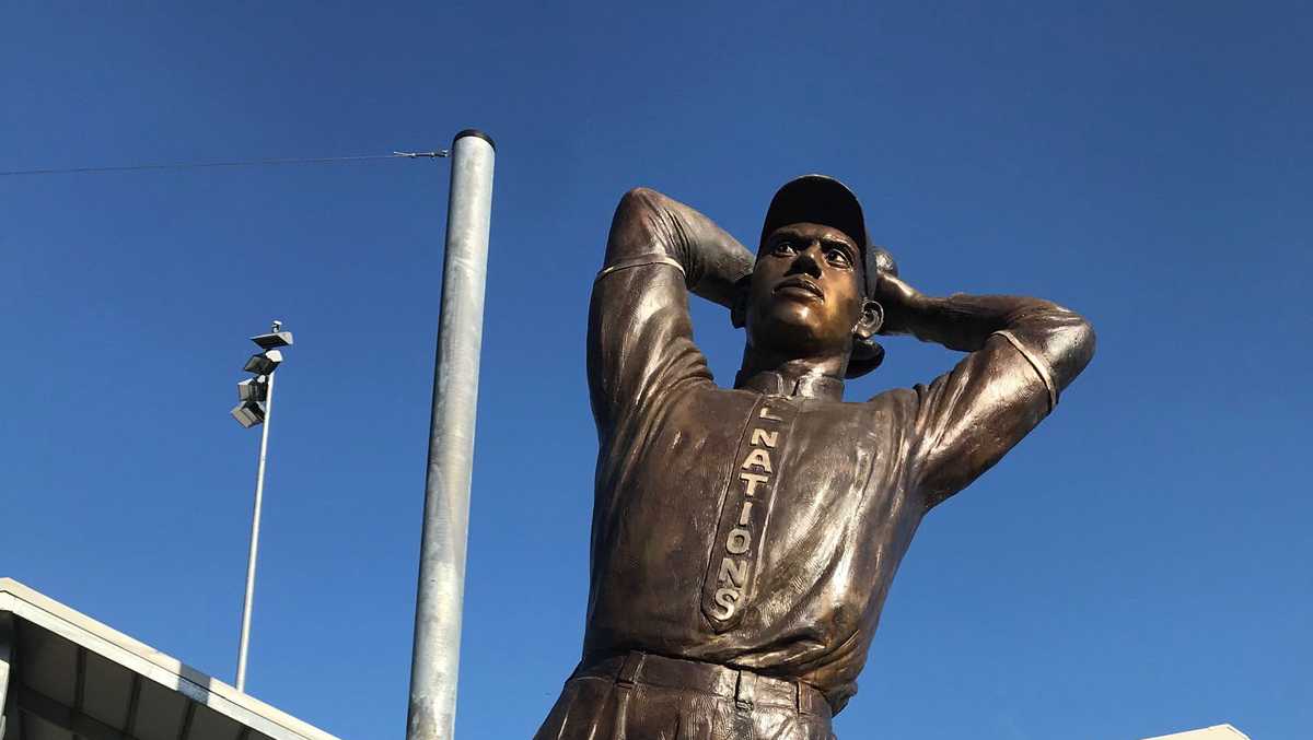 Negro Leagues great John Donaldson honored in Glasgow, Missouri