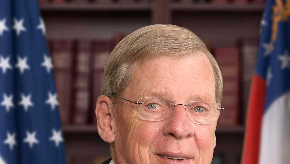 Georgia senator Johnny Isakson announces resignation