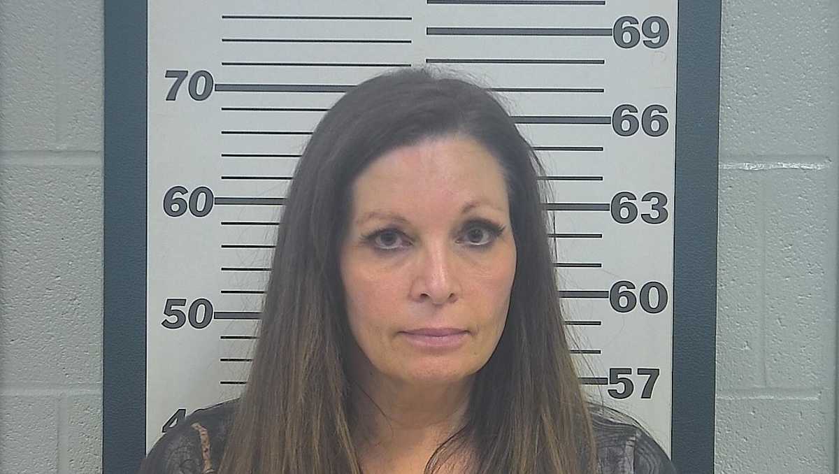 Parkville Mayor Nan Johnston arrested for DWI, sheriff’s office says