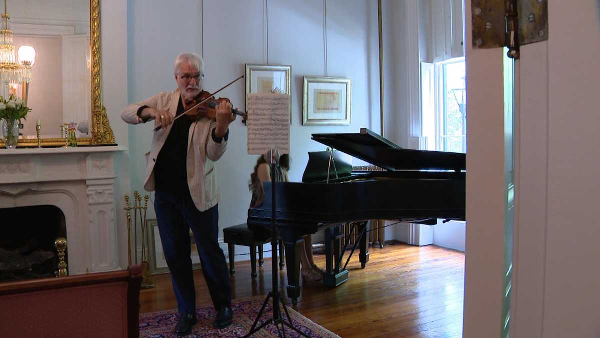 Soirée offers intimate salon concerts inside Union Square rowhome