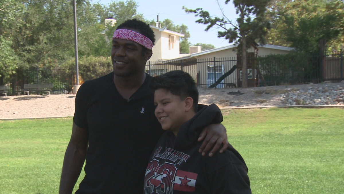Albuquerque fighter Jon "Bones" Jones gives back to local school