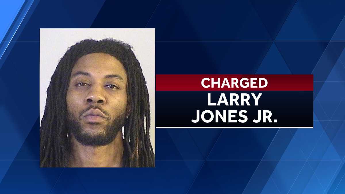 Woman shot at Alabama apartment complex