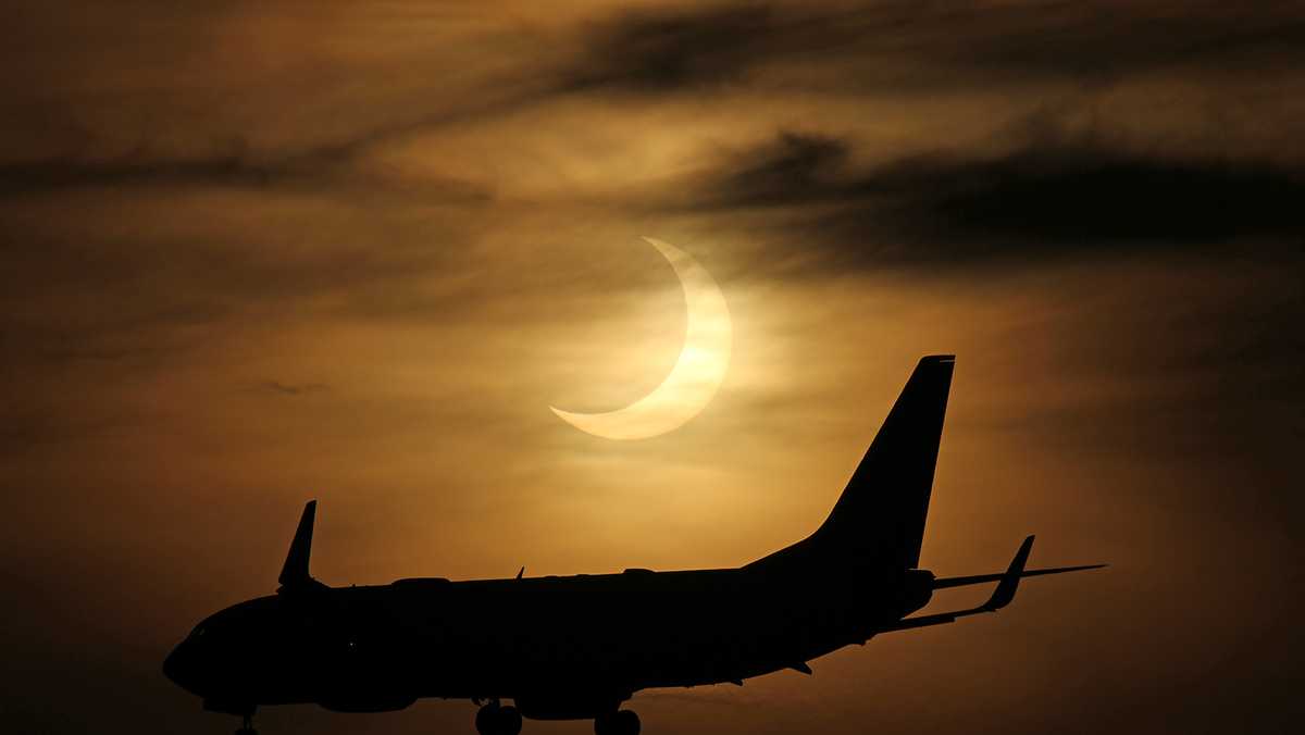 'Solar horns' partial eclipse delights early-morning skywatchers