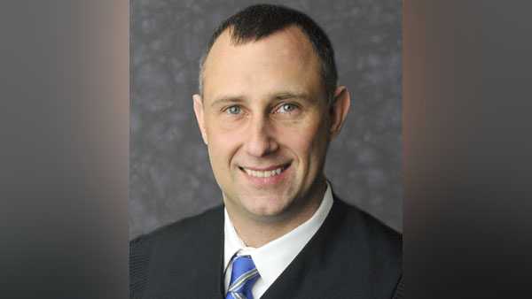 Clark County judge hurt in shooting will return to bench Monday