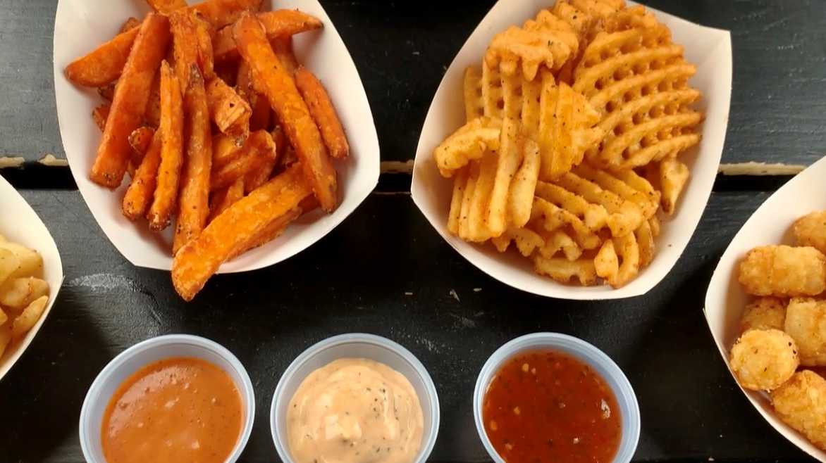 New Cincinnati restaurant serves creative French fry dishes