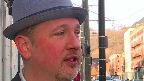 98 Degrees' Justin Jeffre discusses fundraiser for OTR shooting victim