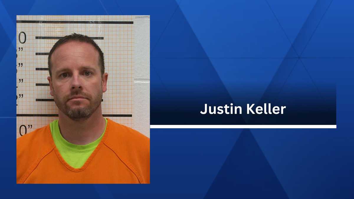 Iowa crime: Indianola police Lt. Justin Keller charged with stalking