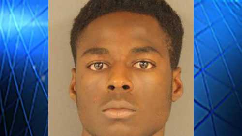 Police chase ends in crash in Raymond Monday