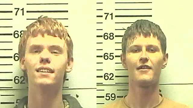 4 accused of helping 2 Warren County fugitives hide from authorities ...