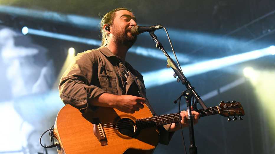 Noah Kahan at Star Lake - We'll All Be Here Forever Tour