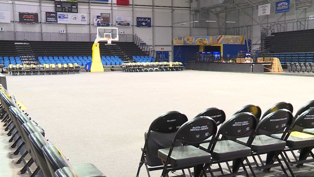 Kaiser Permanente Arena in Santa Cruz becomes polling place for voters