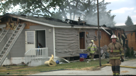 3 mobile homes damaged in Racine County fire
