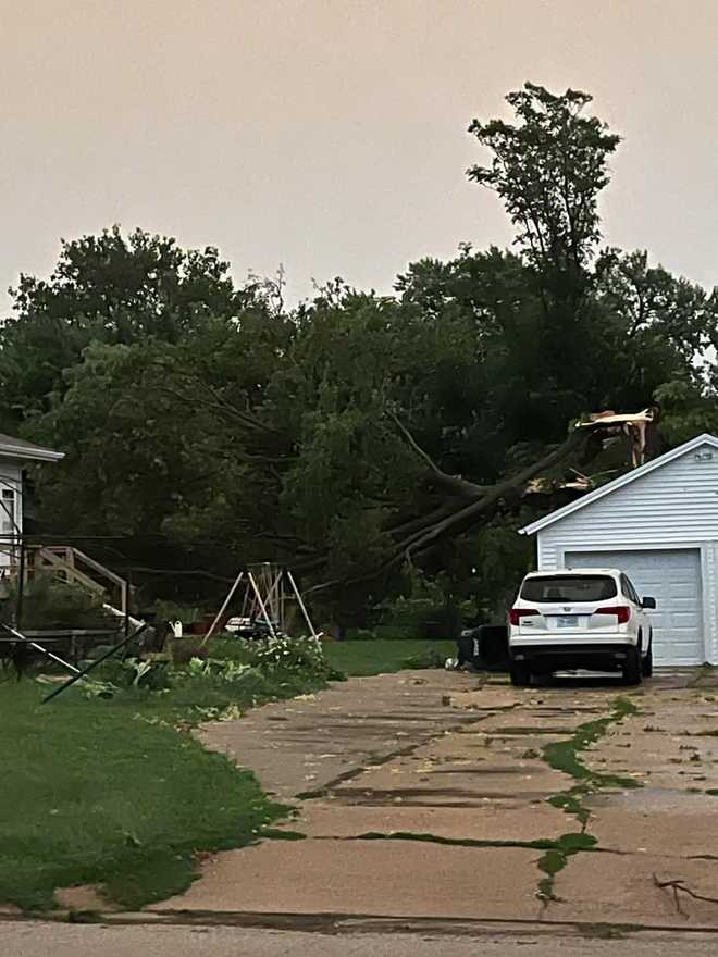 Photos, video: Severe thunderstorms in Nebraska, Iowa