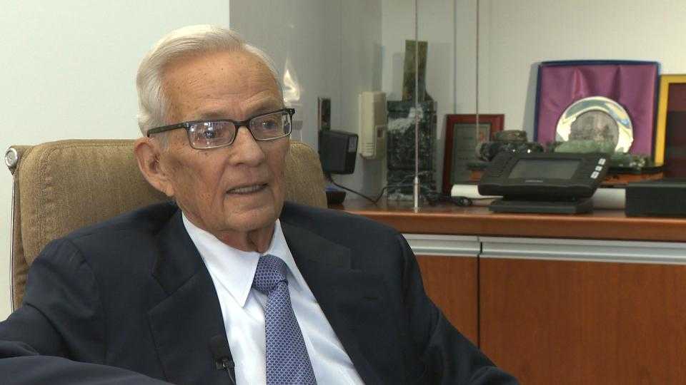 Former UPMC board member calls CEO Jeffrey Romoff 'evil'