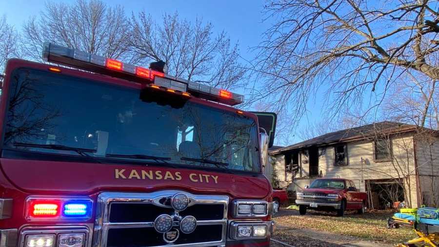 2 men hospitalized by Sunday afternoon garage fire in Kansas City