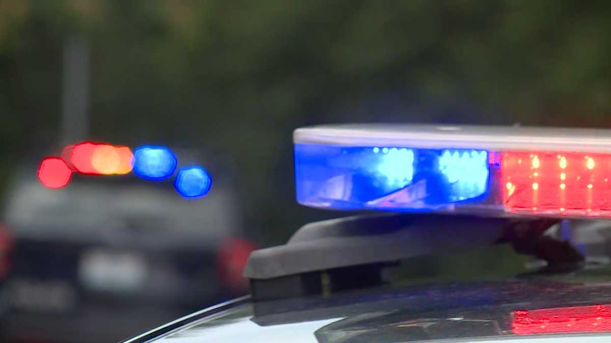 KCPD officers shoot and kill man who allegedly pointed gun at police