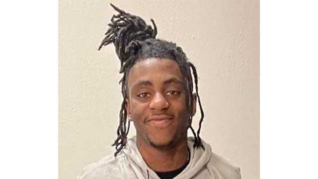 3 Milwaukee officers suspended over in-custody death investigation