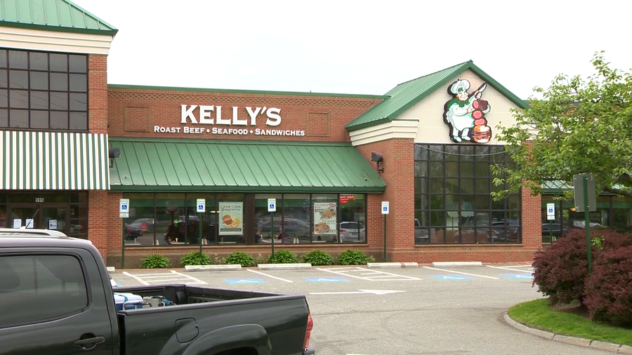 Kelly’s Roast Beef employee retires after 50 years at Massachusetts ...