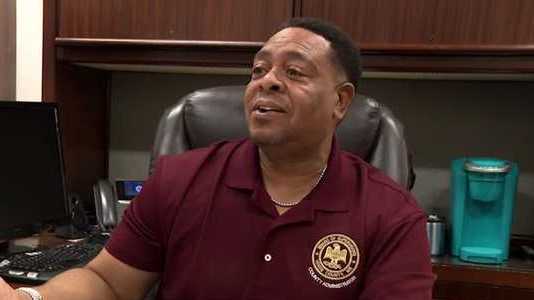 Kenny Wayne Jones retires as Hinds County administrator