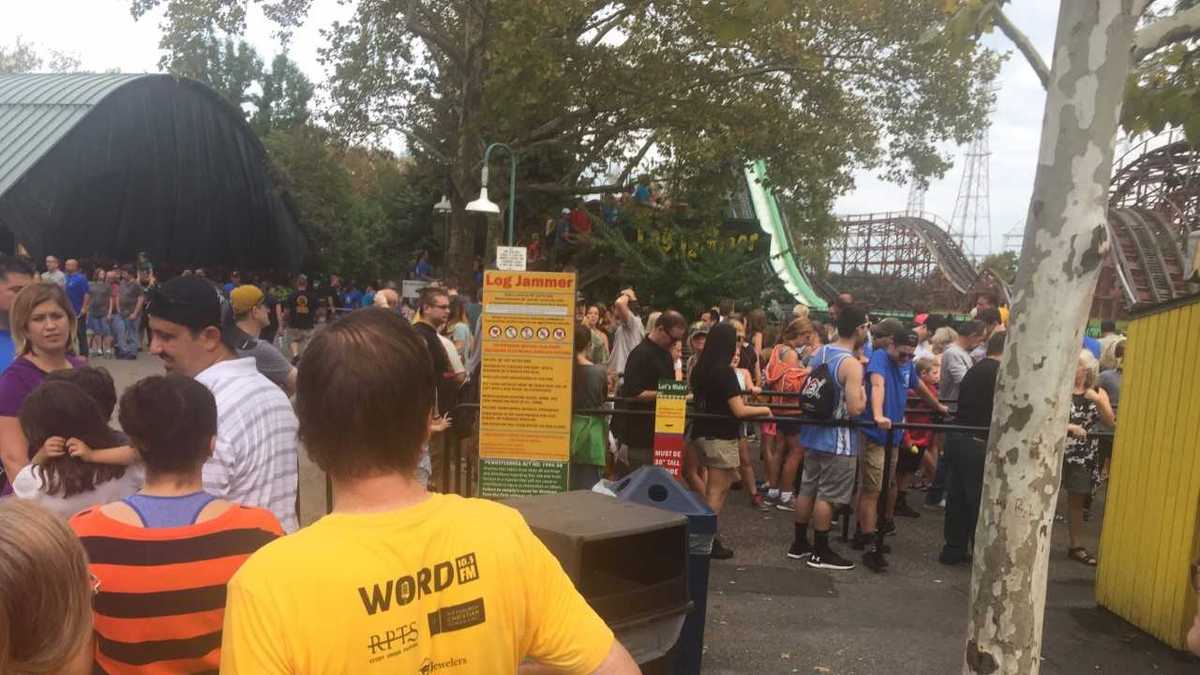 Kennywood's Log Jammer line jammed up ahead of its final ride