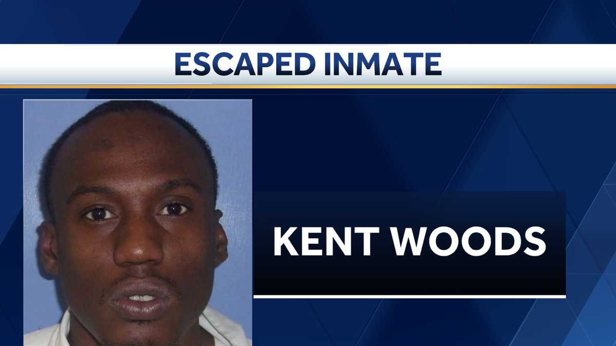 Police searching for escaped inmate in Alabama