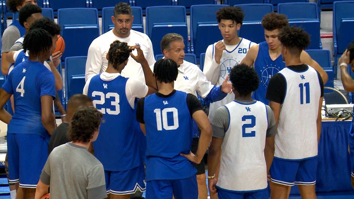 Kentucky basketball ranked in top 10 of preseason AP Top 25 Poll