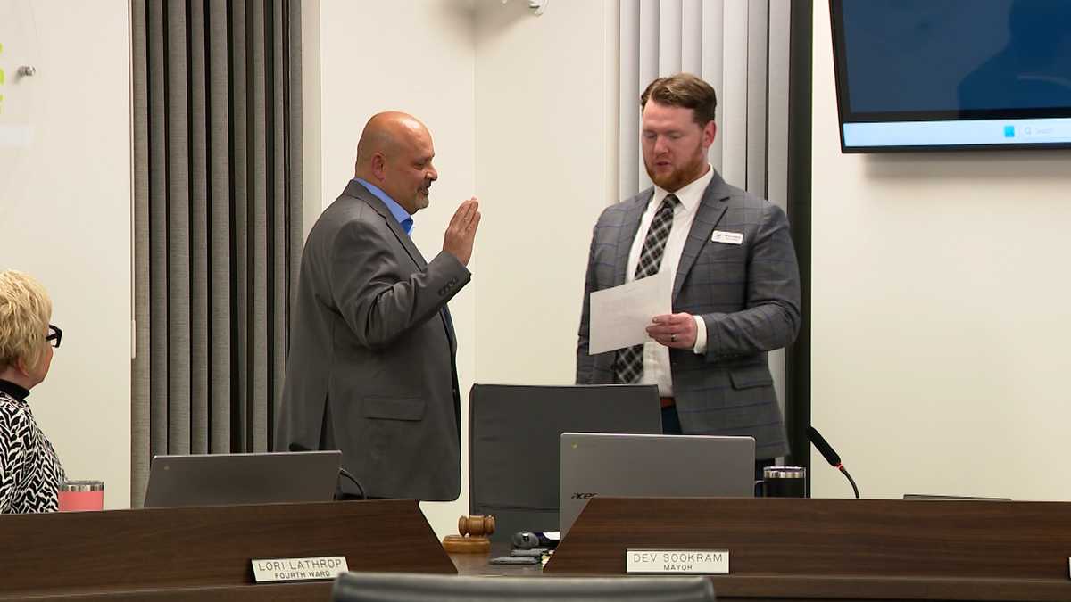 Dev Sookram officially sworn in as Fremont mayor