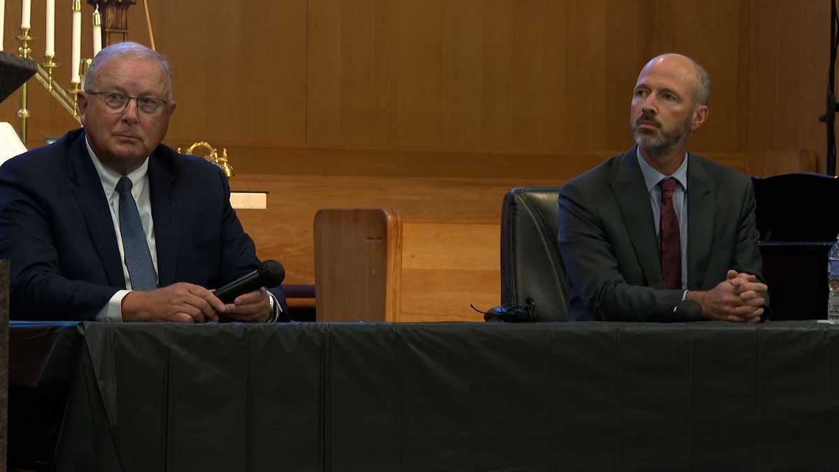 Tuesday night forum brings Douglas County attorney candidates to the stage