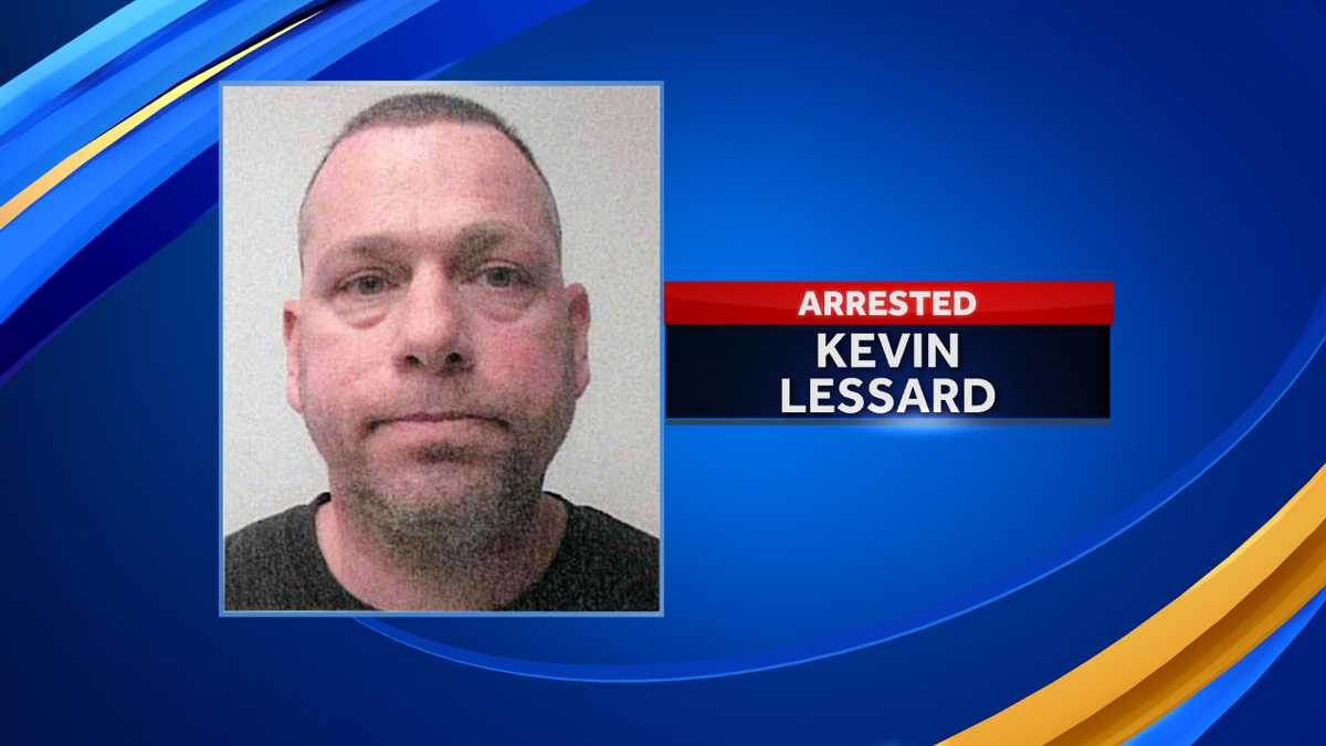 Police arrest armed man for impersonating officer in Massachusetts