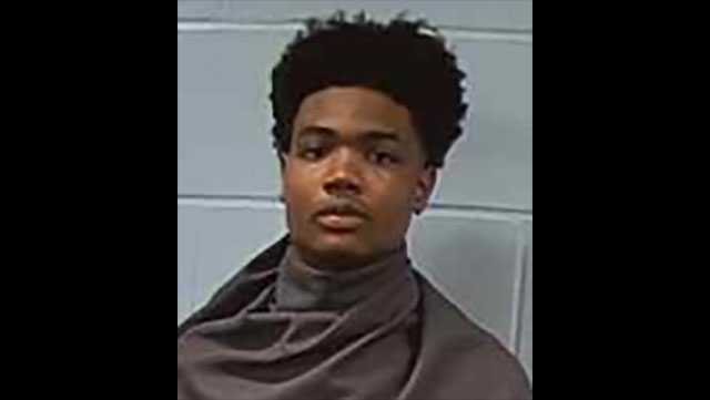 $1M bond set for Vicksburg teen charged with murder $1M bond set for Vicksburg teen charged with murder