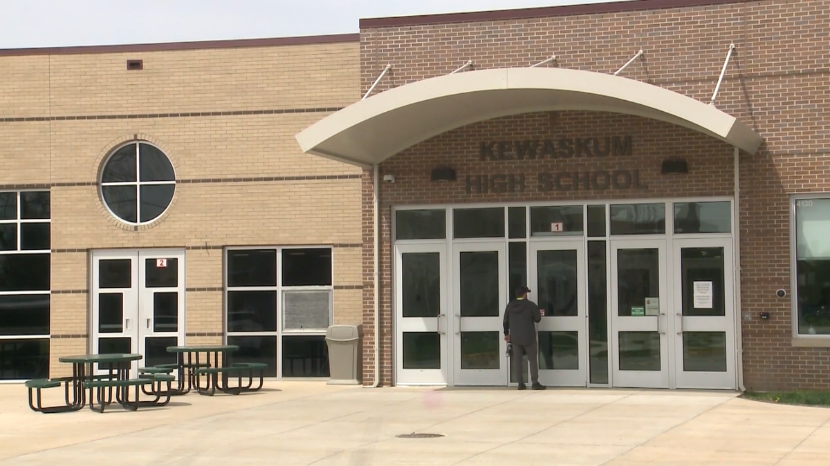 Person arrested in connection with Wisconsin bomb threats