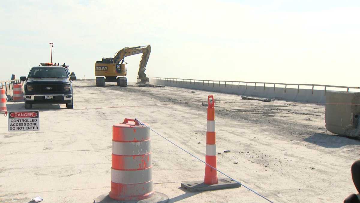 Maryland officials visit demolition site of Key Bridge
