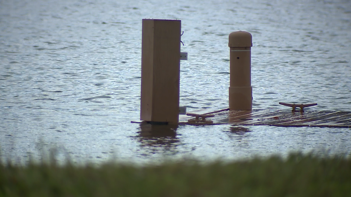 King tides flood Jupiter neighborhoods