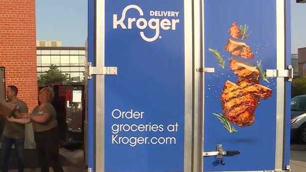 Kroger donates to Cincinnati State food pantry in honor of Hunger ...