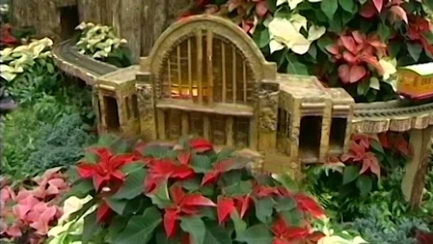 One of Cincinnati’s favorite Christmas traditions opens this weekend
