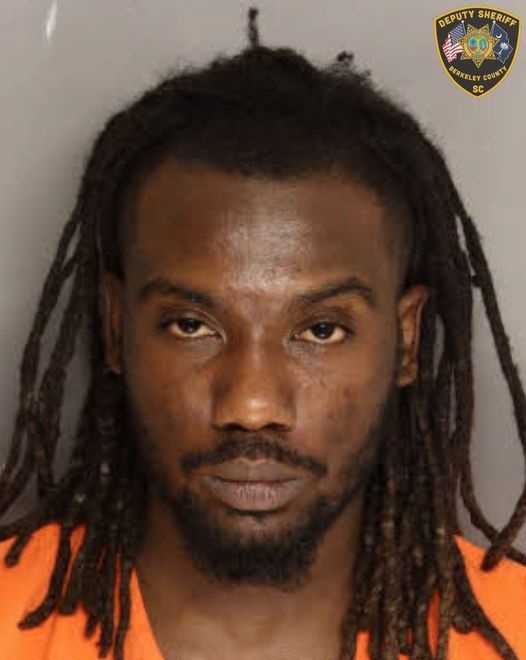 SC: Deputies arrest man after pursuit ends in crash