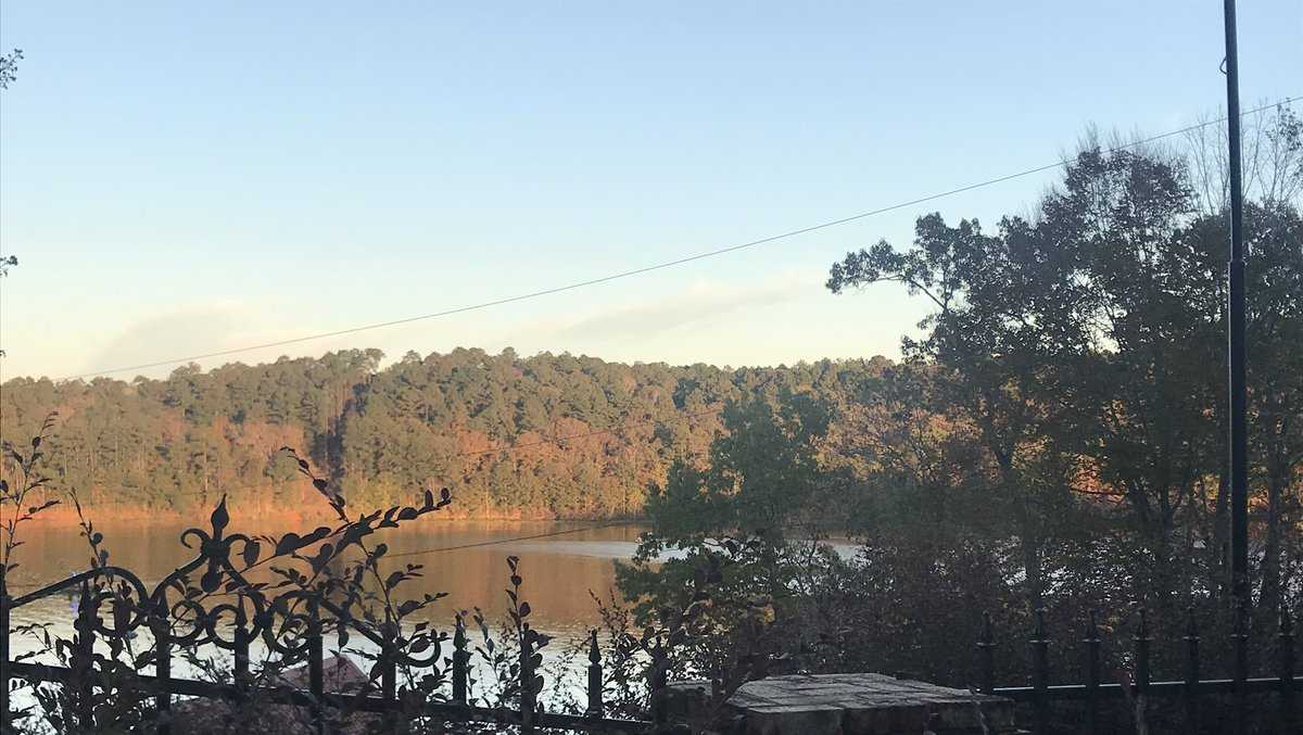 Police helicopter crashes into lake in Chilton County