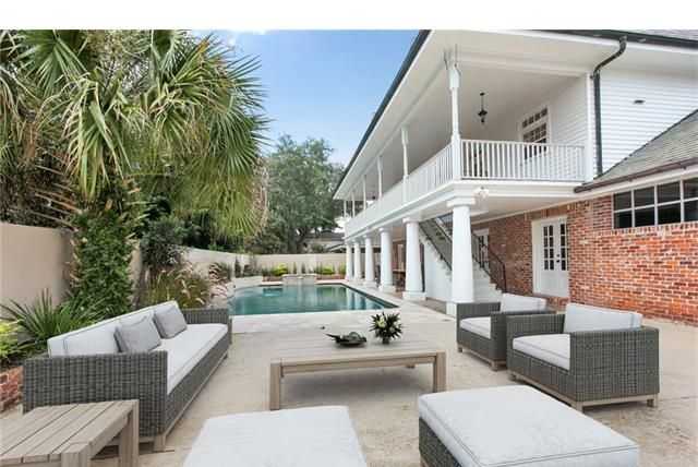 Mansion Monday: Dayna Court home with plenty of Southern charm