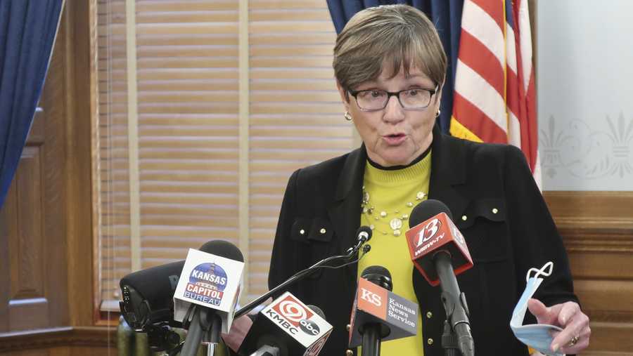 Kansas legislators expect Kelly to veto tax cuts, call special session