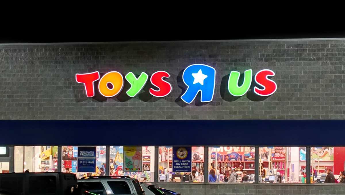 Toys 'R' Us rejects bid from billionaire Bratz CEO