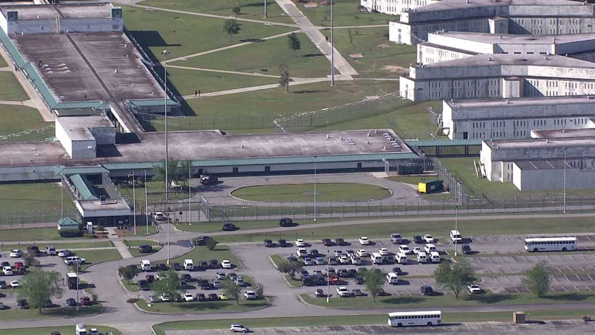 Cellphones helped stir up trouble during SC prison riot that left 7 ...