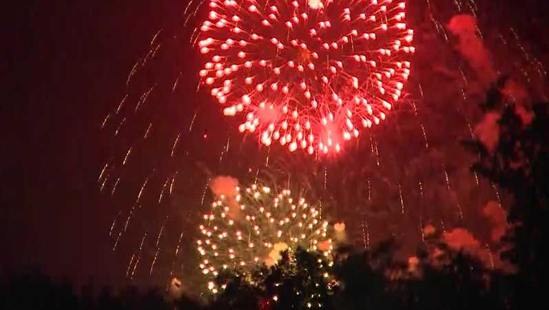 Video: Legacy Blast fireworks display in Lee's Summit, Mo.