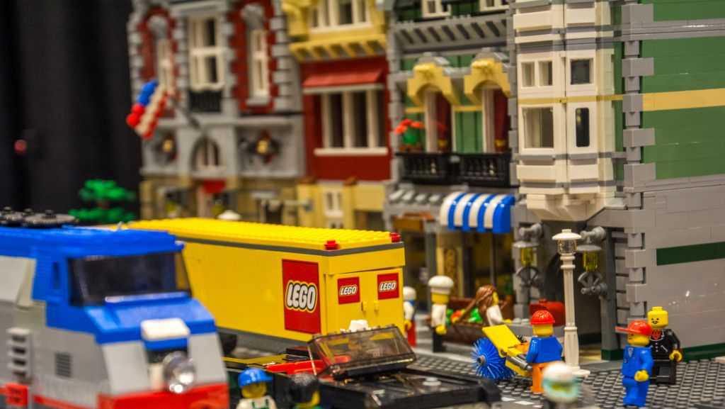 Lego BrickUniverse Convention coming to Oklahoma City this weekend