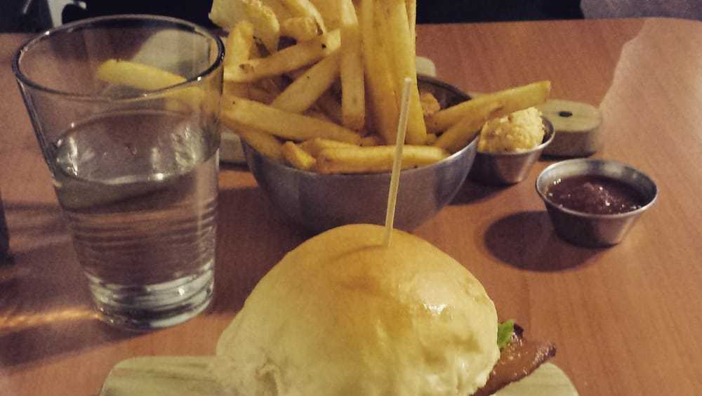 Grind Burger Kitchen to be featured on 'Diners, Drive-Ins, and Dives'