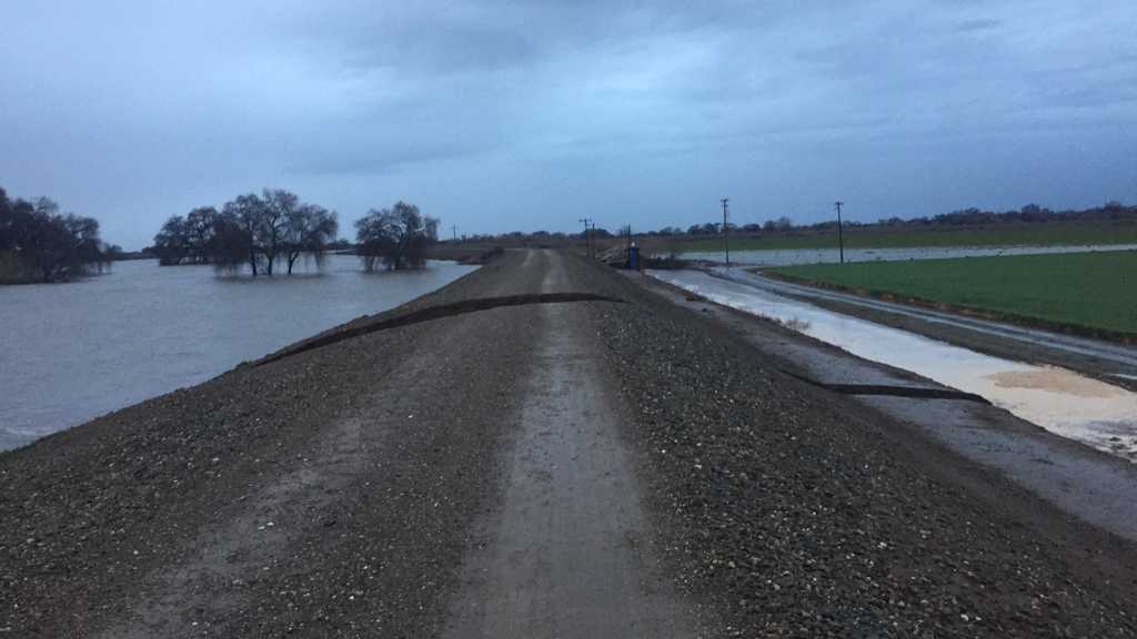 Officials reduce evacuations after levee breached near Manteca