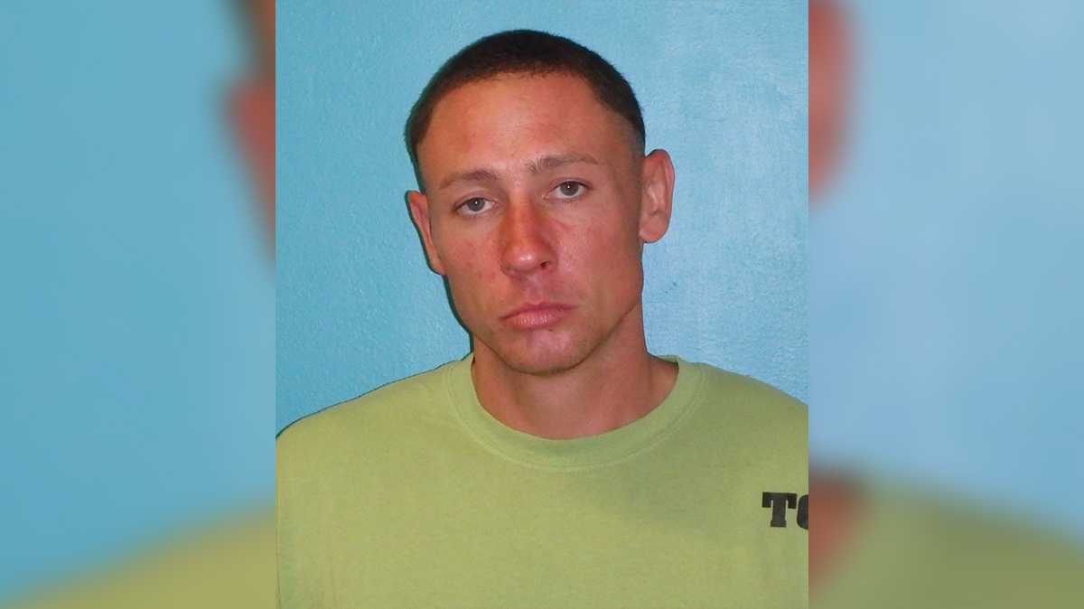 PD: Man arrested after trying to light fire near Sonora gas station pump