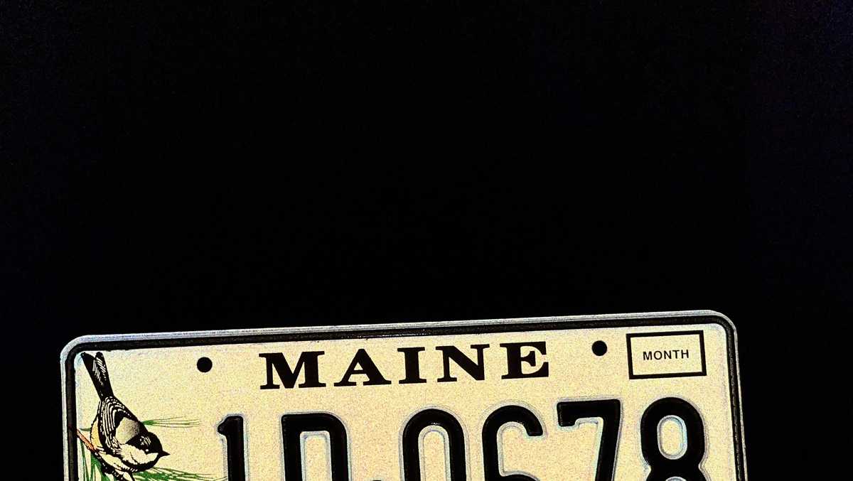 Lawmakers consider changing Maine's license plate
