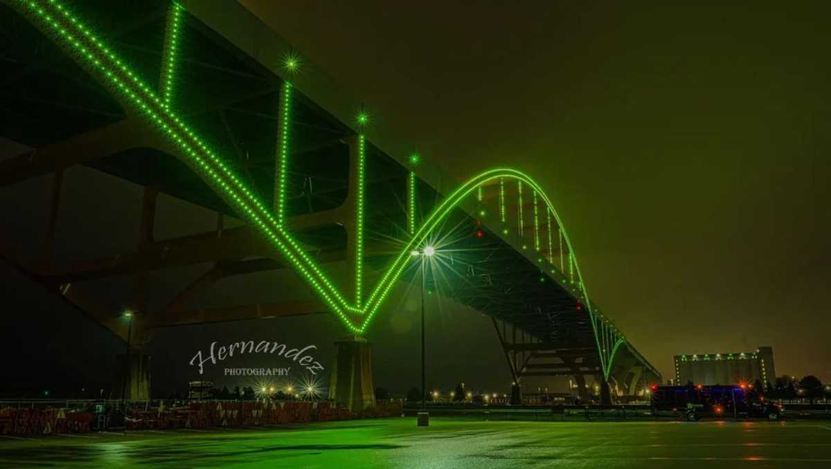 Hoan Bridge lit up for Jackson Sparks Foundation